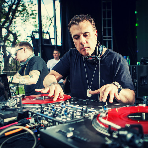 DJ Godfather B2B DJ Zebo (feat. MC Flipside) - live at Movement ...