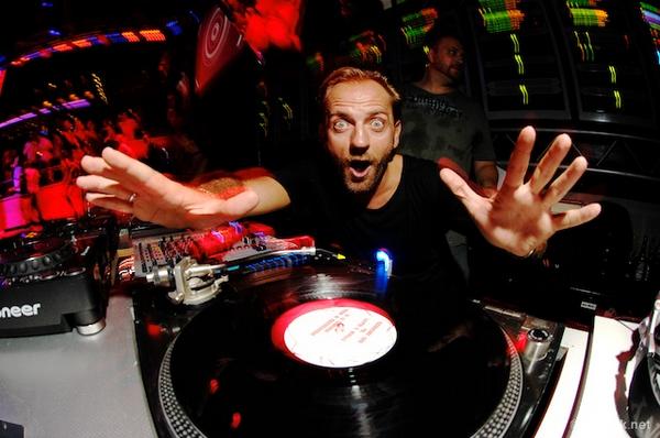 Sven Vath - live at The Peacock Society 2016 (Paris) - 15-Jul-2016
