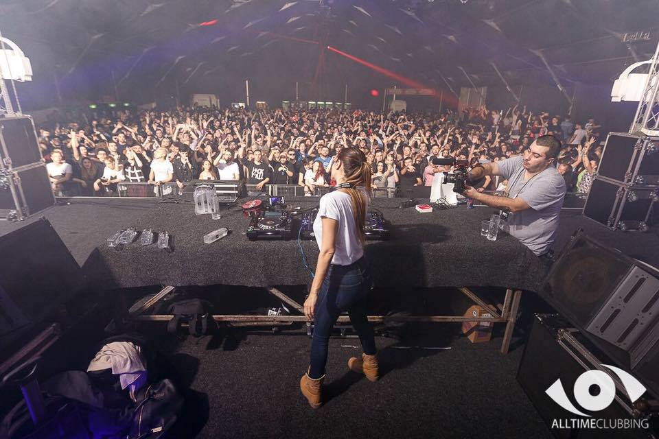 Deborah De Luca - Live @ La Tribu - 30-Apr-2017