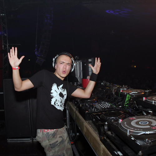 Headhunterz Photo/Image Gallery on Tribalmixes