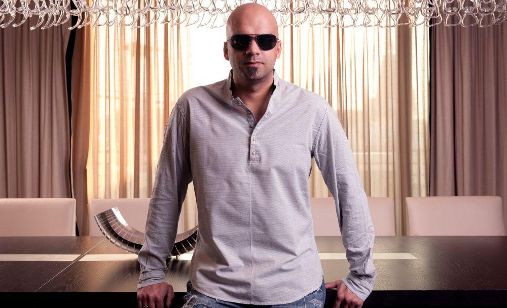 Roger Shah - Magic Island Music for Balearic People Episode 319 - 27 ...